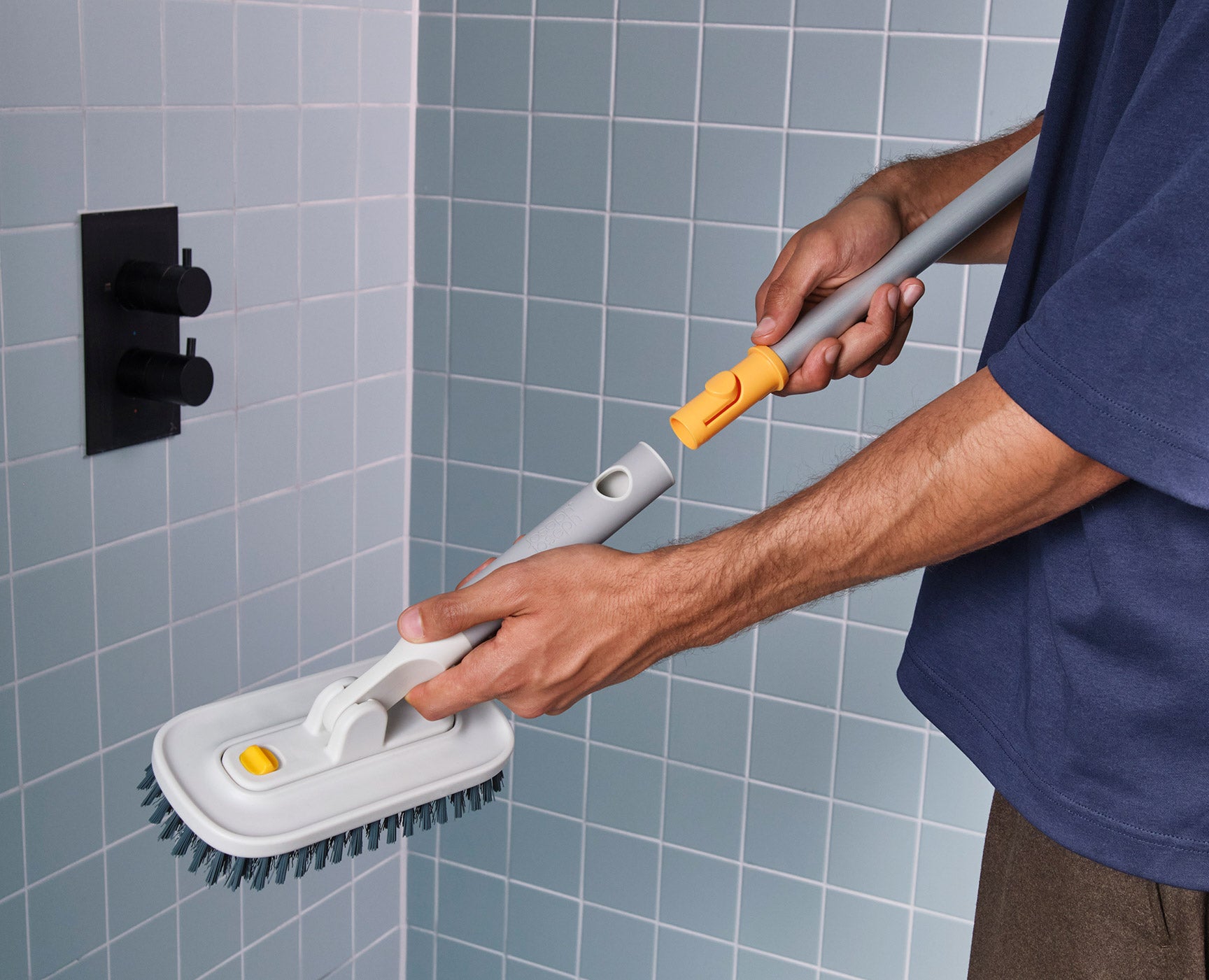 Tile Scrubber with Grout Brush CleanTech™ | Joseph Joseph UK