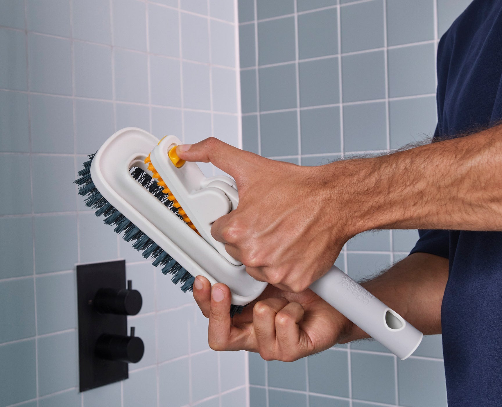 Tile Scrubber with Grout Brush CleanTech™ | Joseph Joseph UK