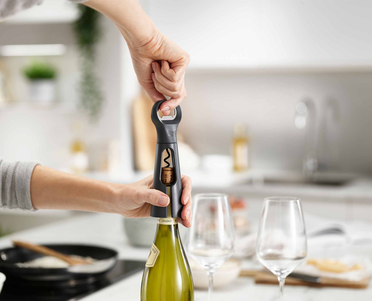 BarStar 3-in-1 Corkscrew | Joseph Joseph UK