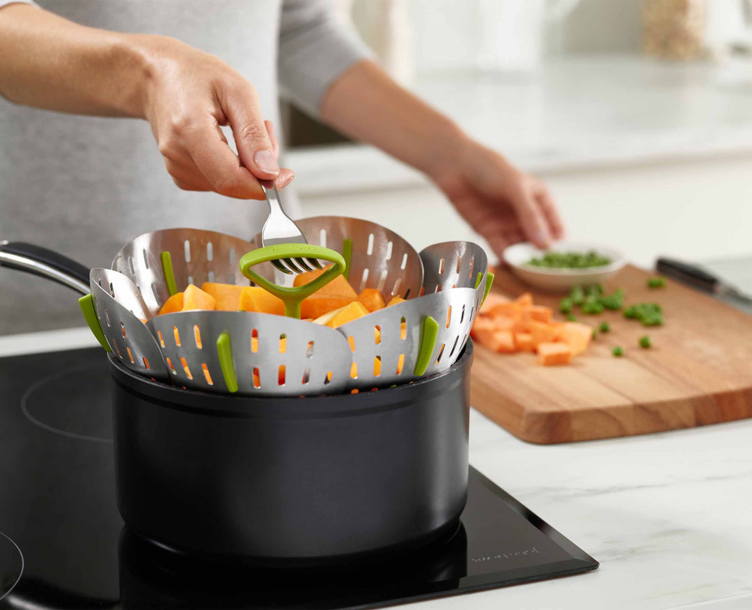 Bloom™ Steel Folding Steamer Basket | Joseph Joseph UK