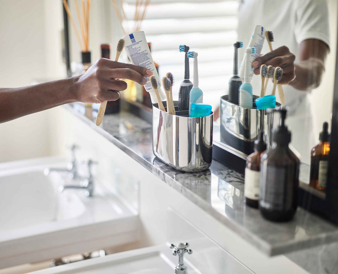 Large Stainless-steel Toothbrush Caddy | Joseph Joseph UK