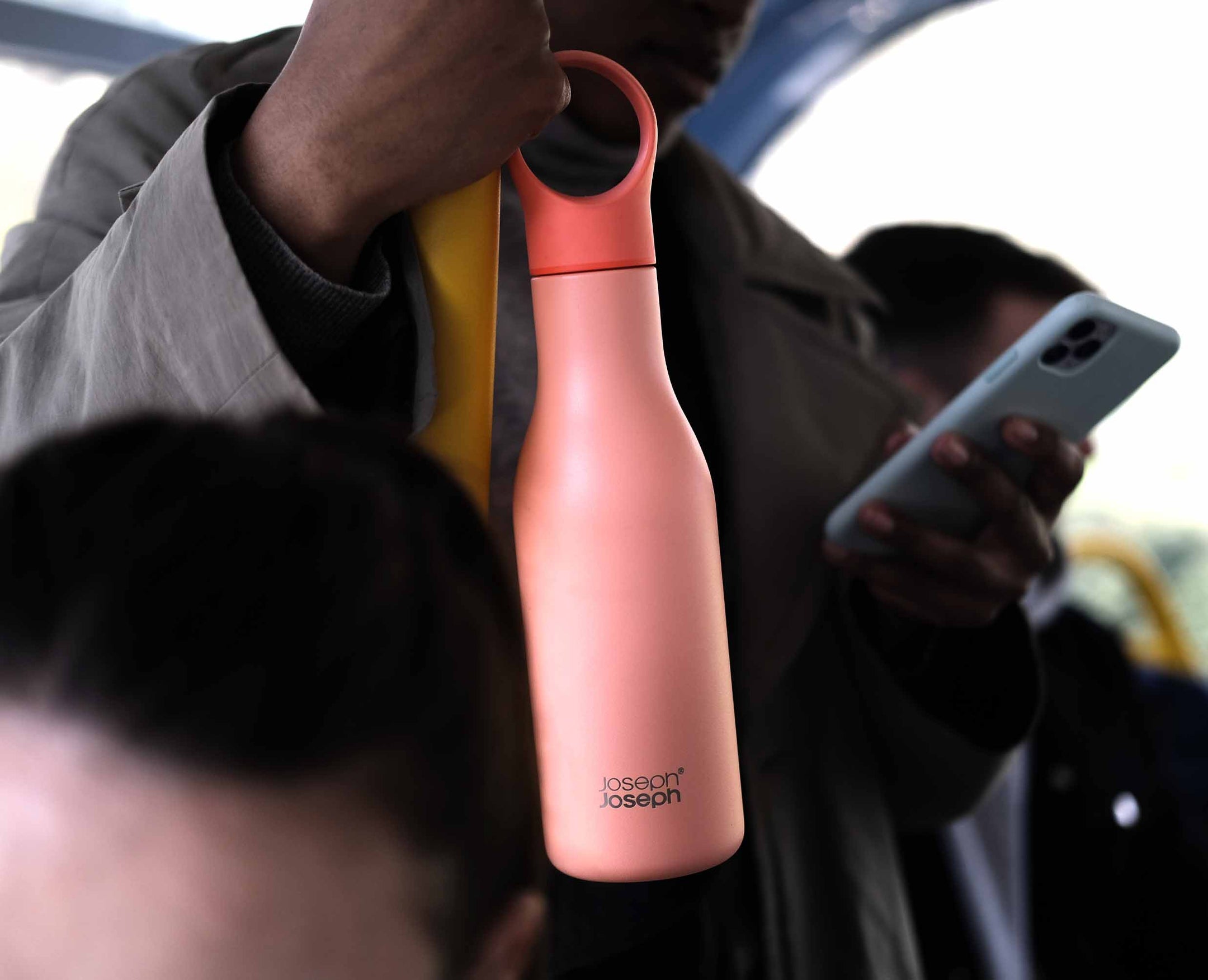 Loop™ Vacuum Insulated Water Bottle | Joseph Joseph UK